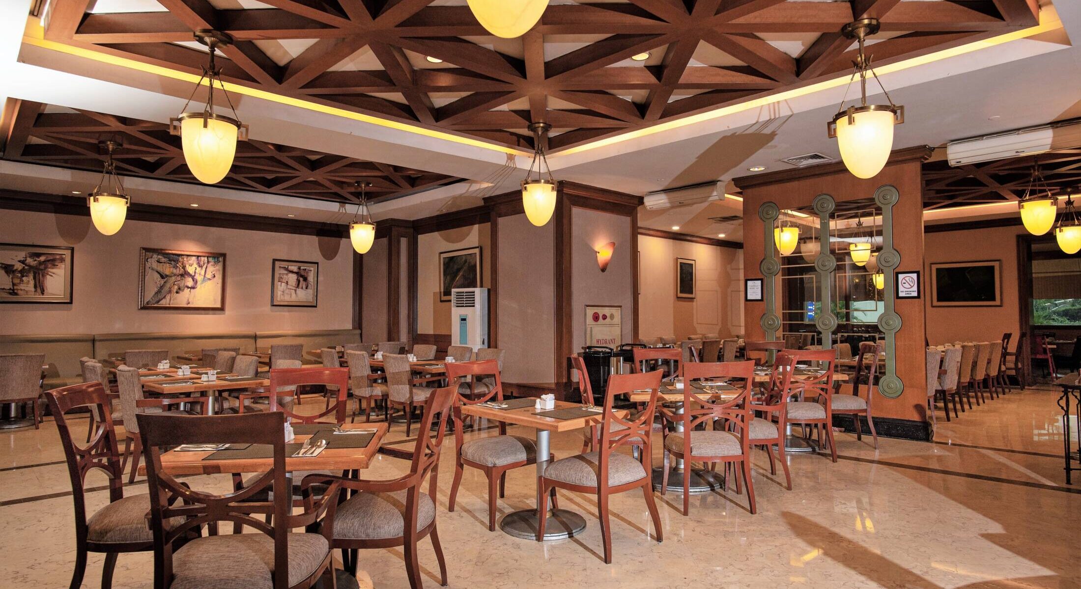Alfresco Private Dining Venue - Menara Peninsula Hotel Jakarta